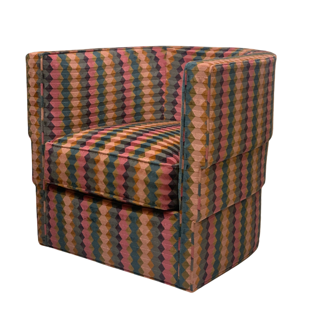 Riley Swivel Chair – John-William Interiors